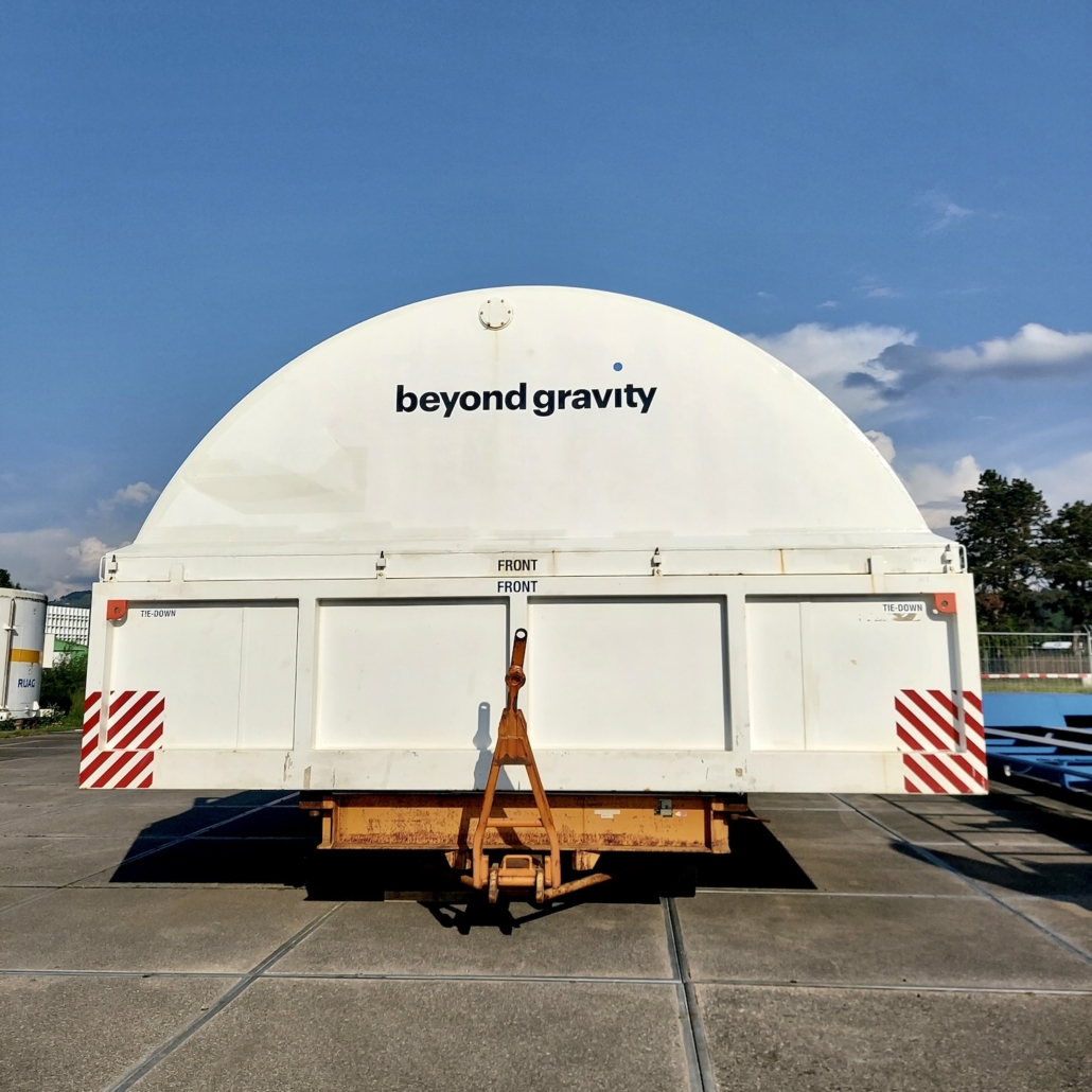 Abgespacete Beschriftung für Beyond Gravity
