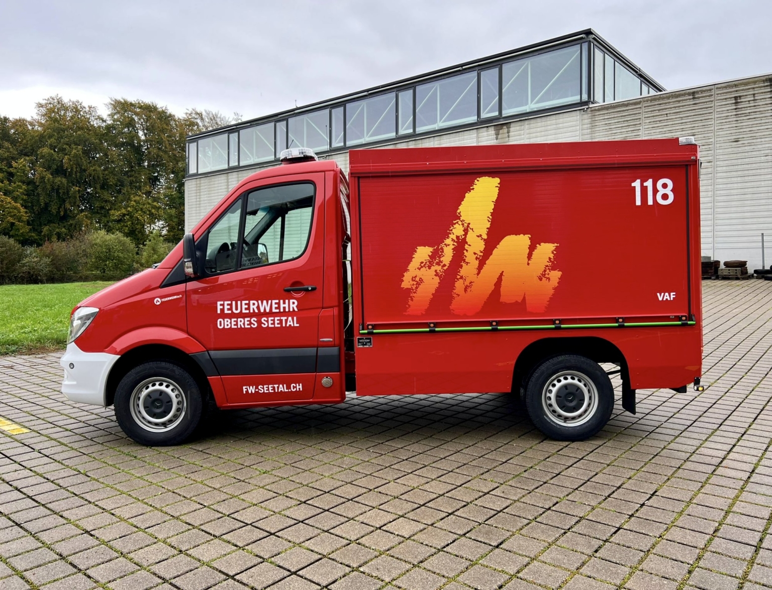 Fahrzeugbeschriftung für Feuerwehrauto Oberes Seetal